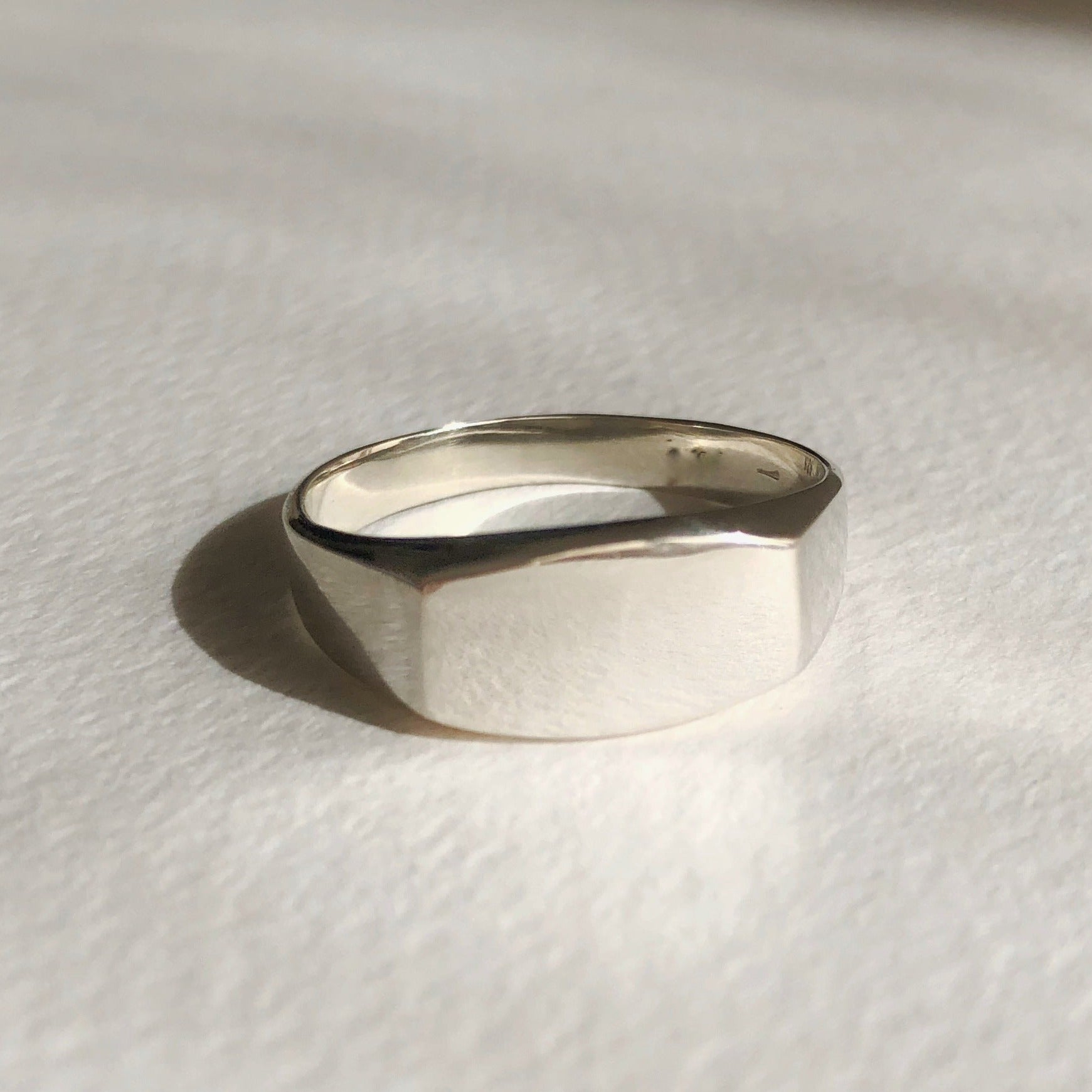 Rounded Rectangle Signet Ring – Geneine Honey Bespoke Jewellery